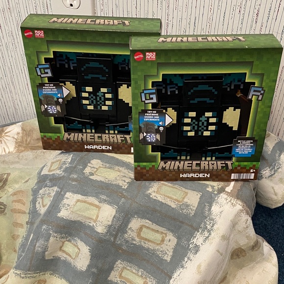 Mattel | Toys | Mattel Minecraft Warden Figure With Battle Lights And ...